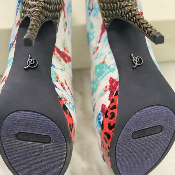 RACHEL Rachel Roy | Shoes | New Rachel Roy Retro Platform Pumps | Poshmark